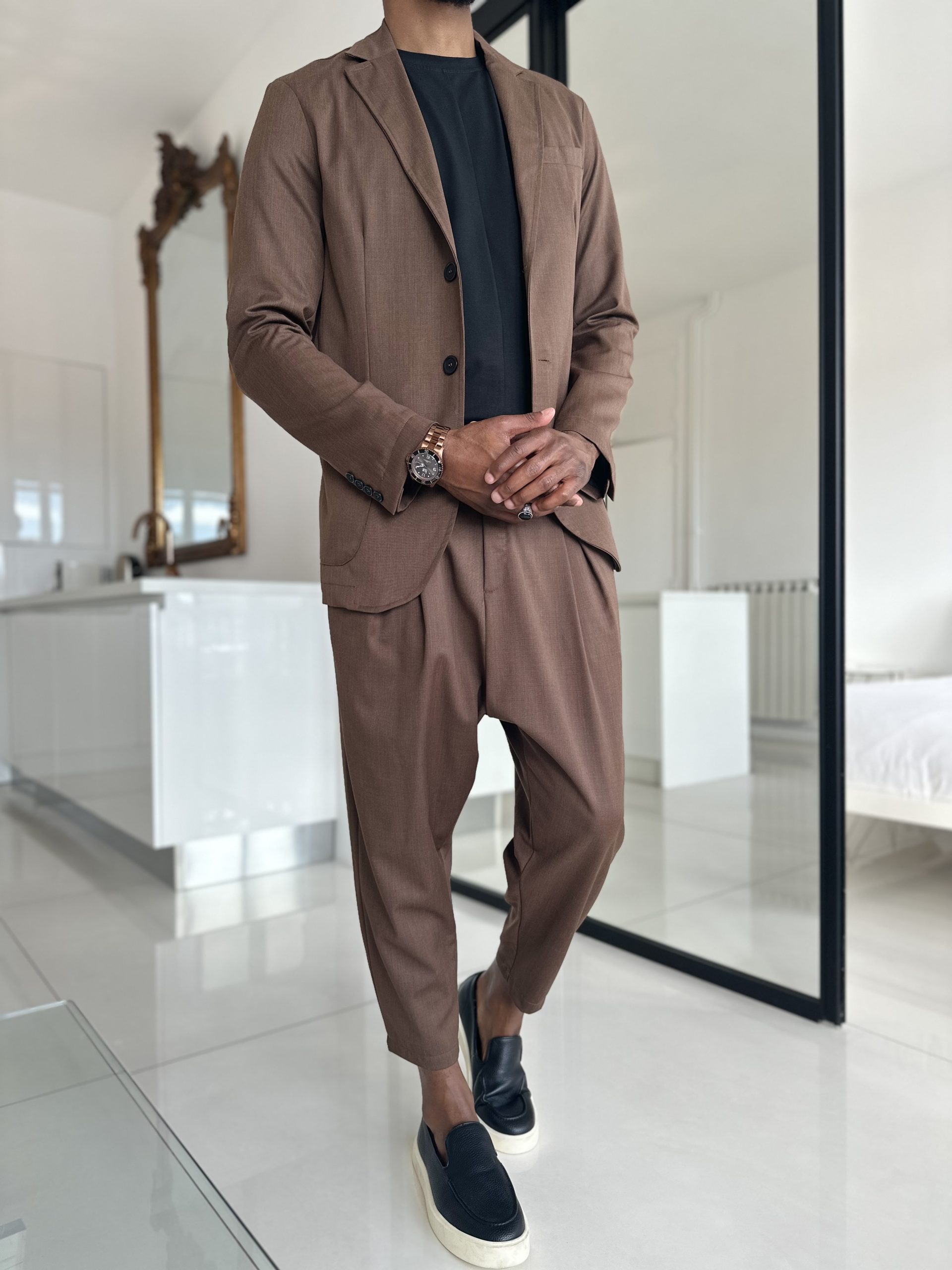 QUI A DIT QUE LE COSTUME N'ÉTAIT PAS FAIT POUR VOUS ? - EMIR
